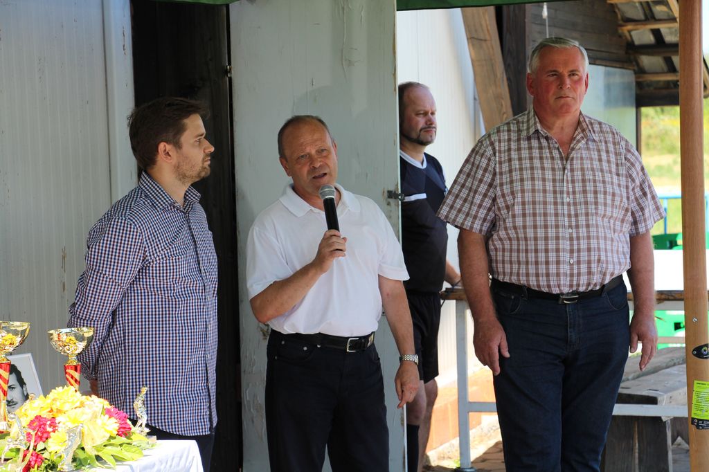 Ivan Pal otvorio tradicionalni 26. Memorijalni nogometni turnir Jakupić ...